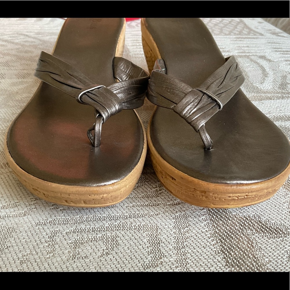 Bass Bronze Leather Wedge Sandals - Gem